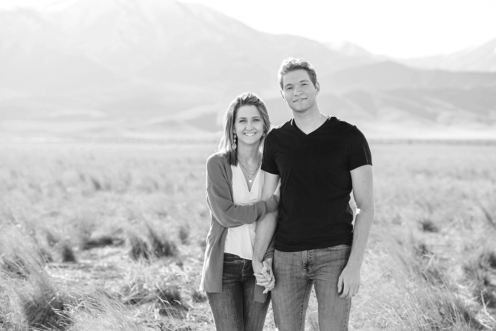 Eagle Mountain Utah Couple Portraits - Janelle & Co Photo