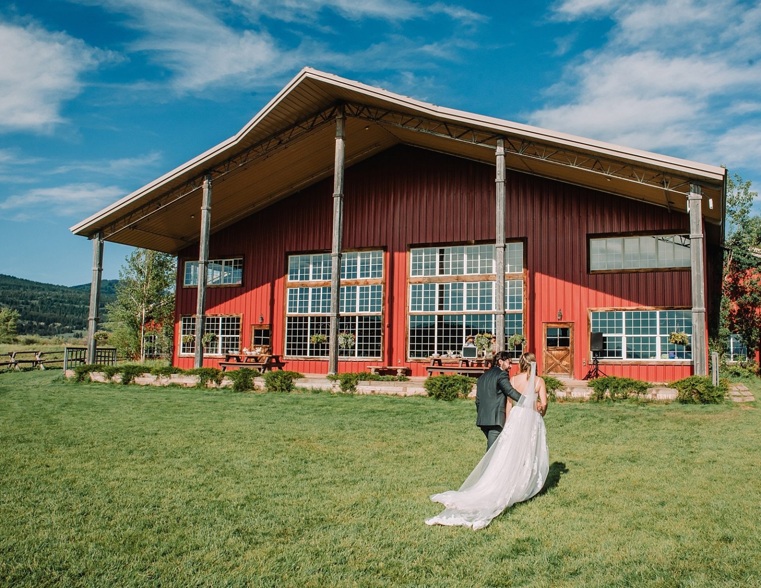 Top Jackson Hole Wedding Venue : Diamond Cross Ranch