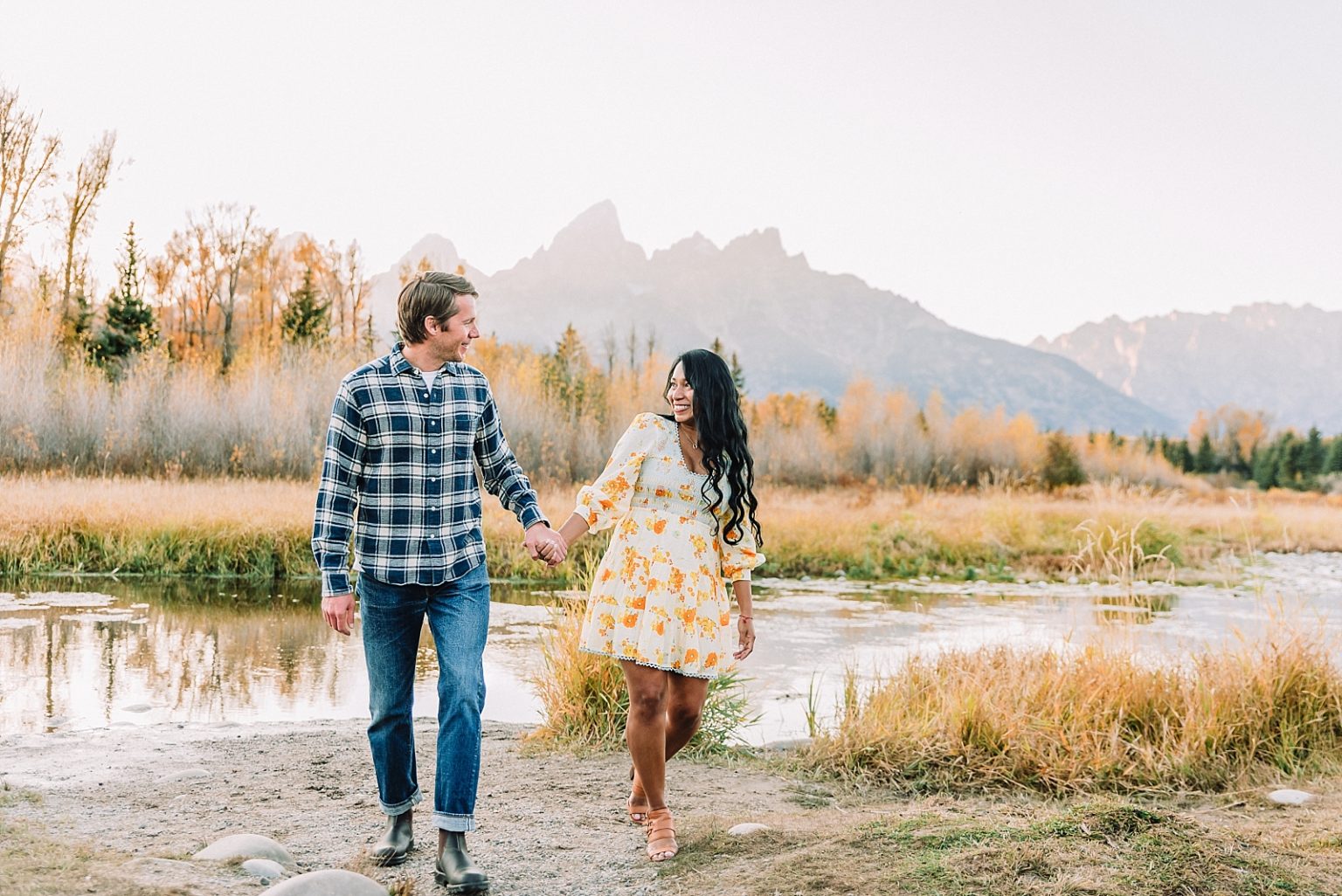Colorful Fall Engagement Pictures - Janelle & Co Photo