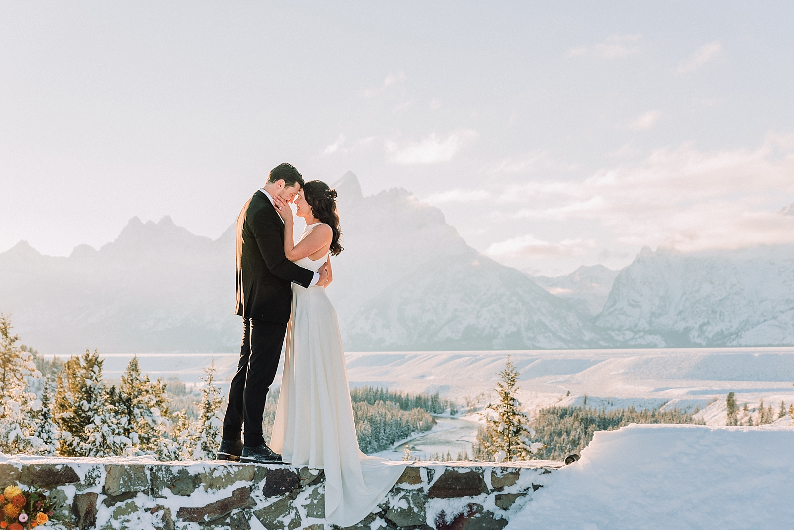 Snake River Overlook Winter Elopement - Janelle & Co Photo