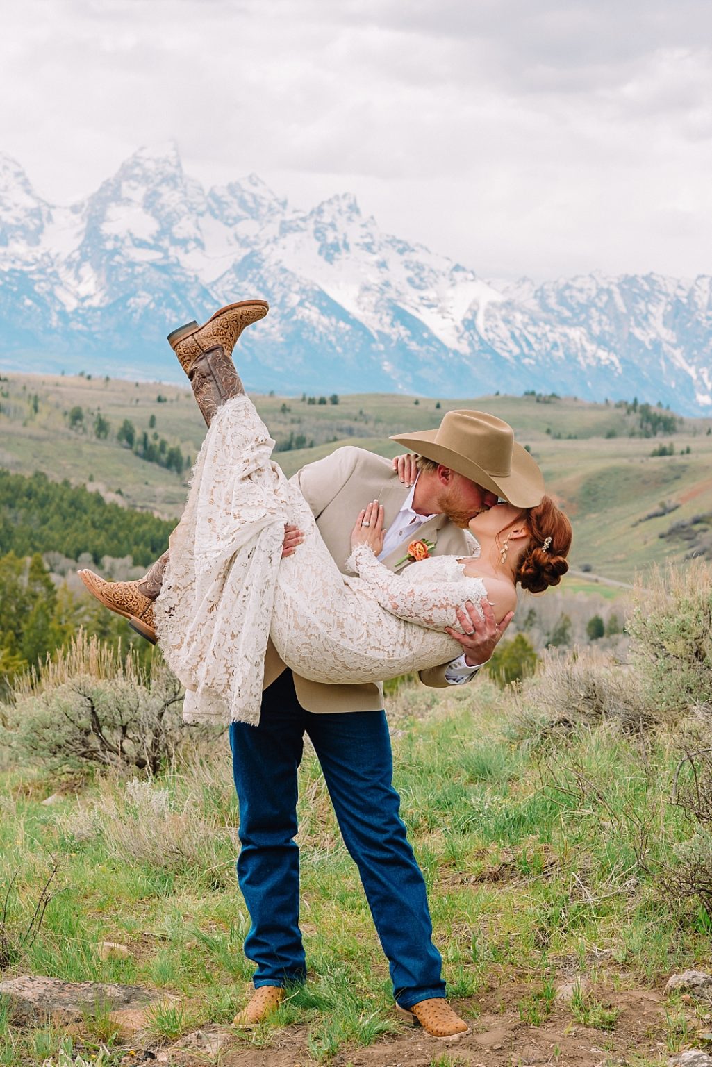 Spring Wedding Tree Ceremony - Janelle & Co Photo