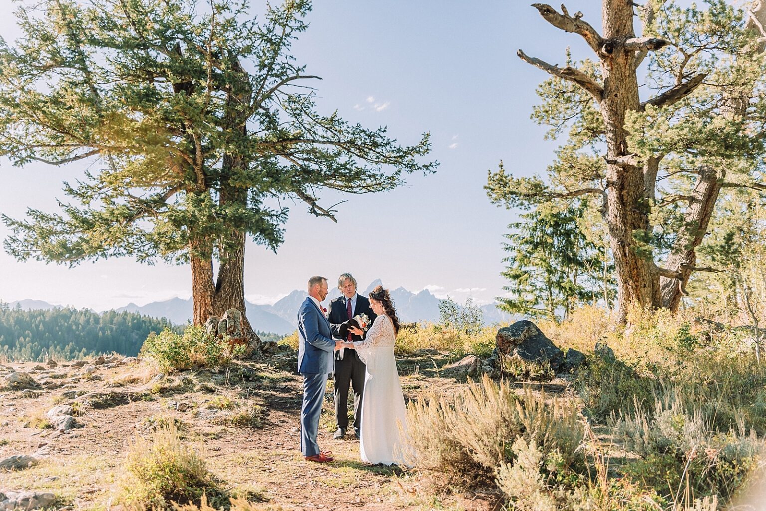 Fall Elopement at Wedding Tree with Teton Views - Janelle & Co Photo