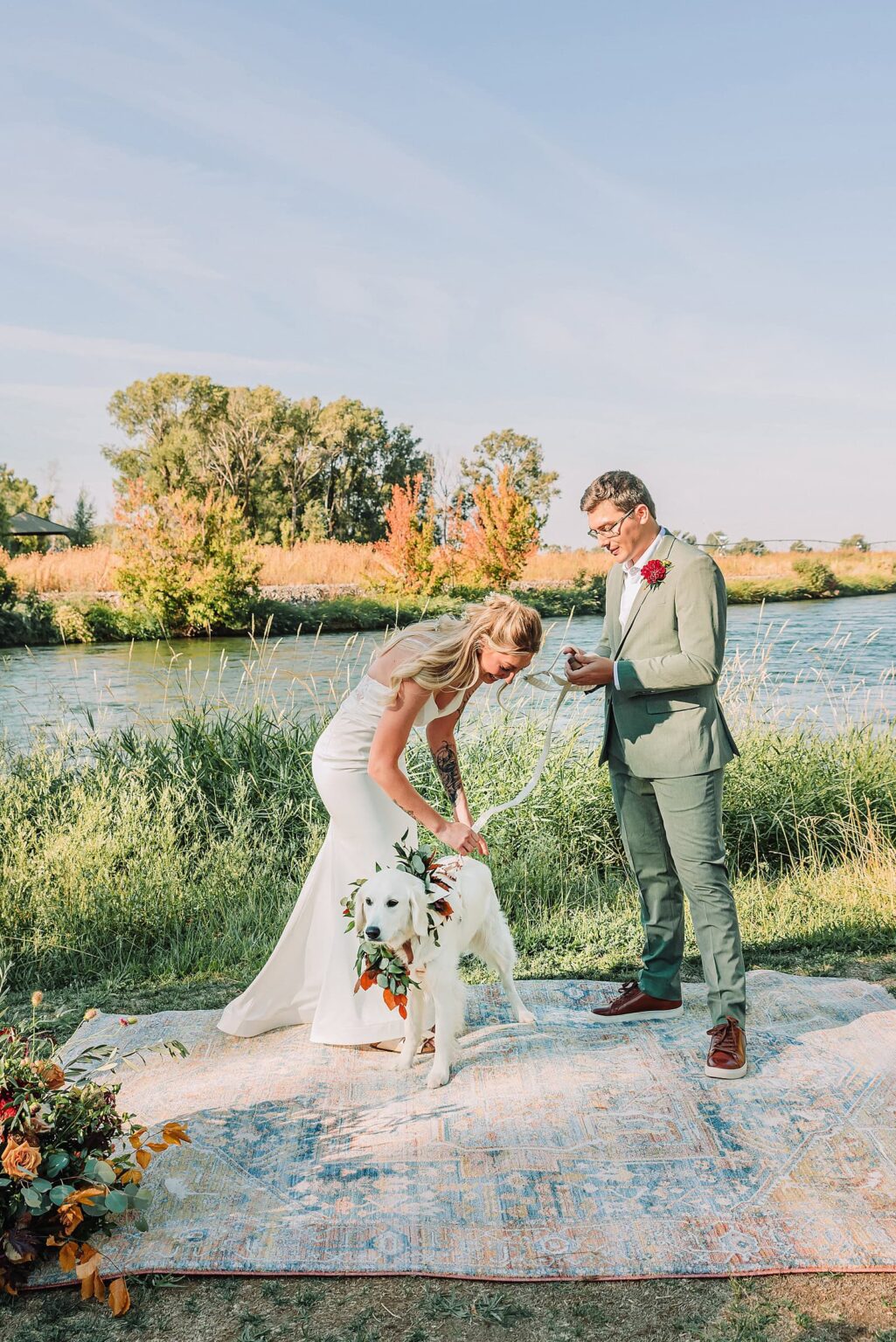 Fall Snake River Meadow Wedding In Idaho - Janelle & Co Photo